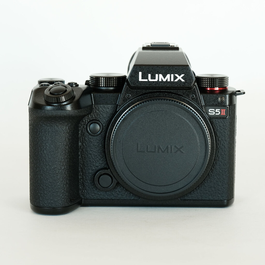 Panasonic LUMIX DC-S5M2の出品 | ONE SCENE（ワンシーン）