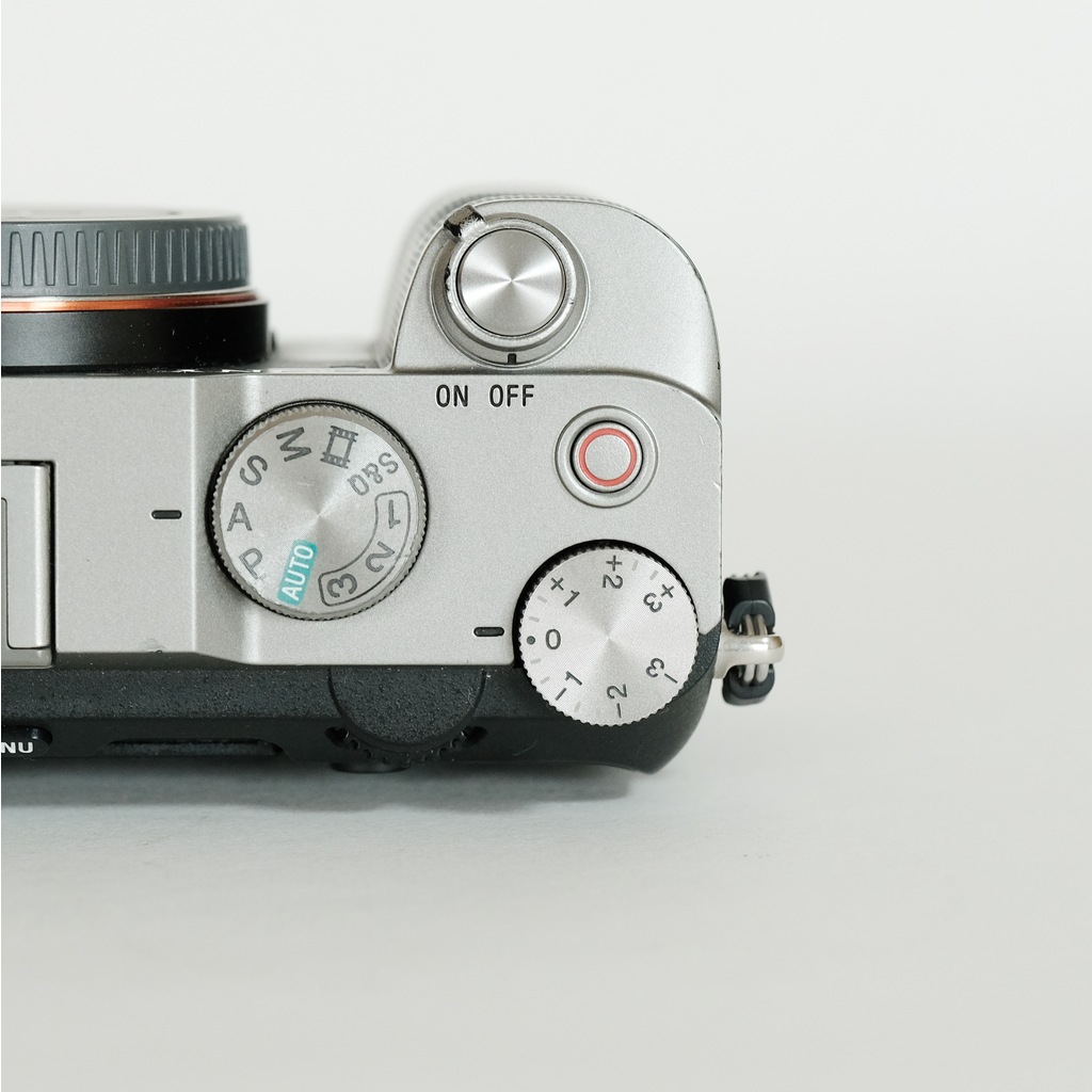 SONY α7C（ILCE-7C）の出品 | ONE SCENE（ワンシーン）