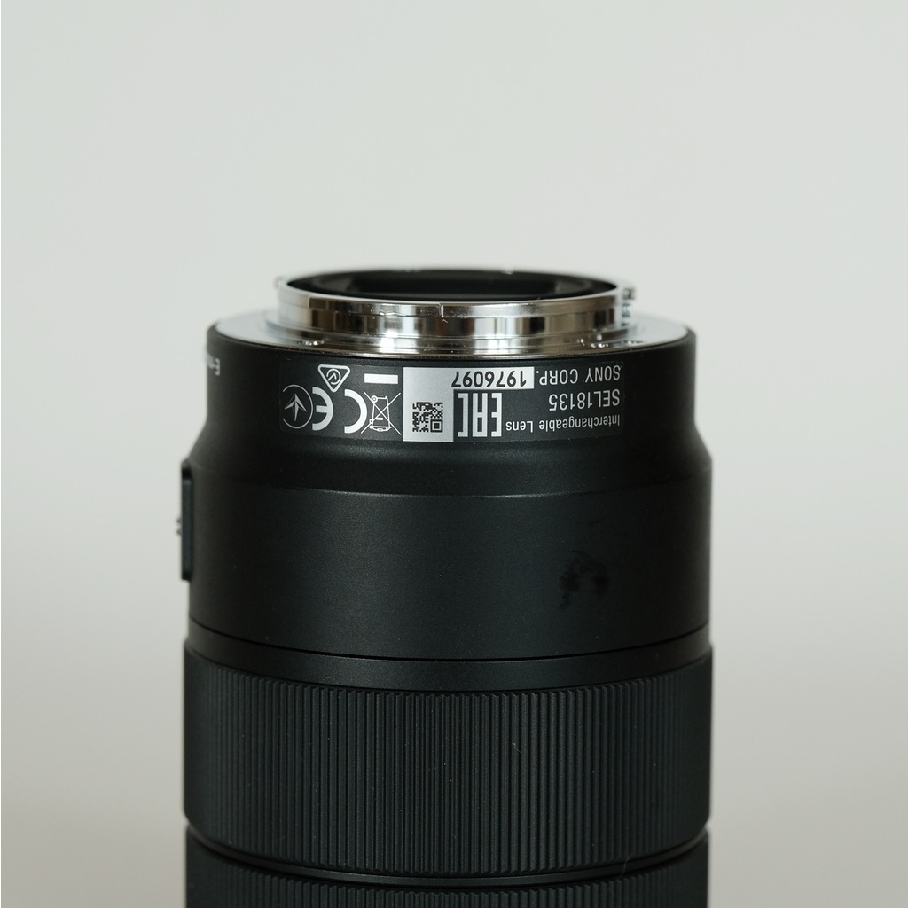 SONY E 18-135mm F3.5-5.6 OSS SEL18135の出品 | ONE SCENE（ワンシーン）